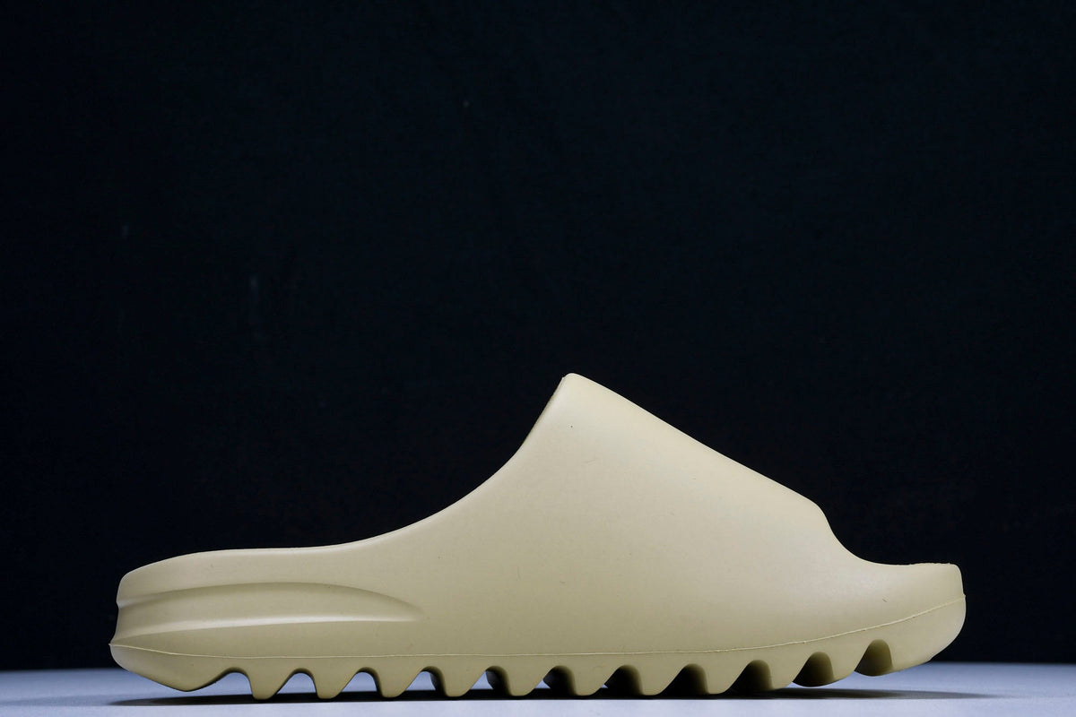 Yzy Slide 'Desert Sand' – Drip Locker USA