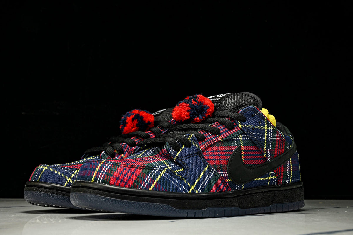 SB Dnk Low x Nardwuar 'Tartan' – Drip Locker USA