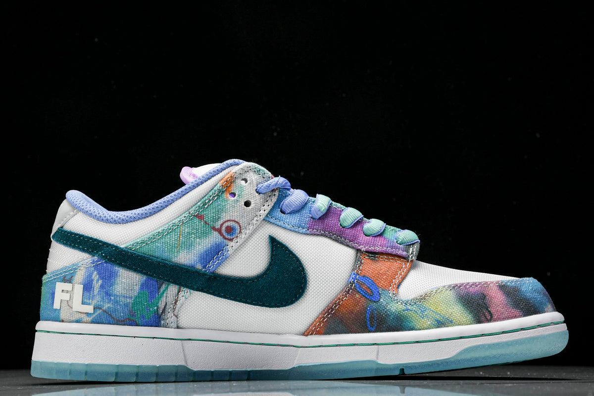 SB Dnk Low x Futura Laboratories 'Bleached Aqua' – Drip Locker USA